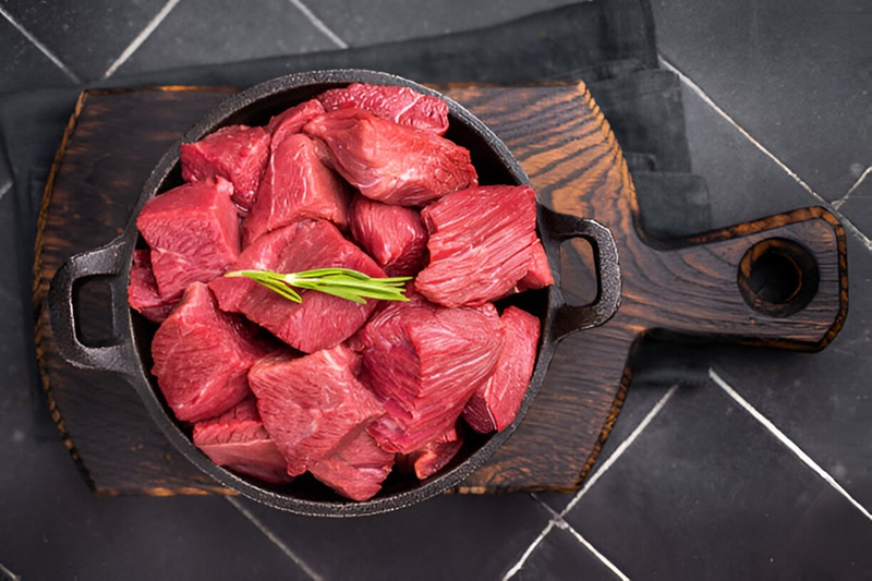 How Nasser Zarringhalam Helped Shape Dubai’s Ostrich Meat Market